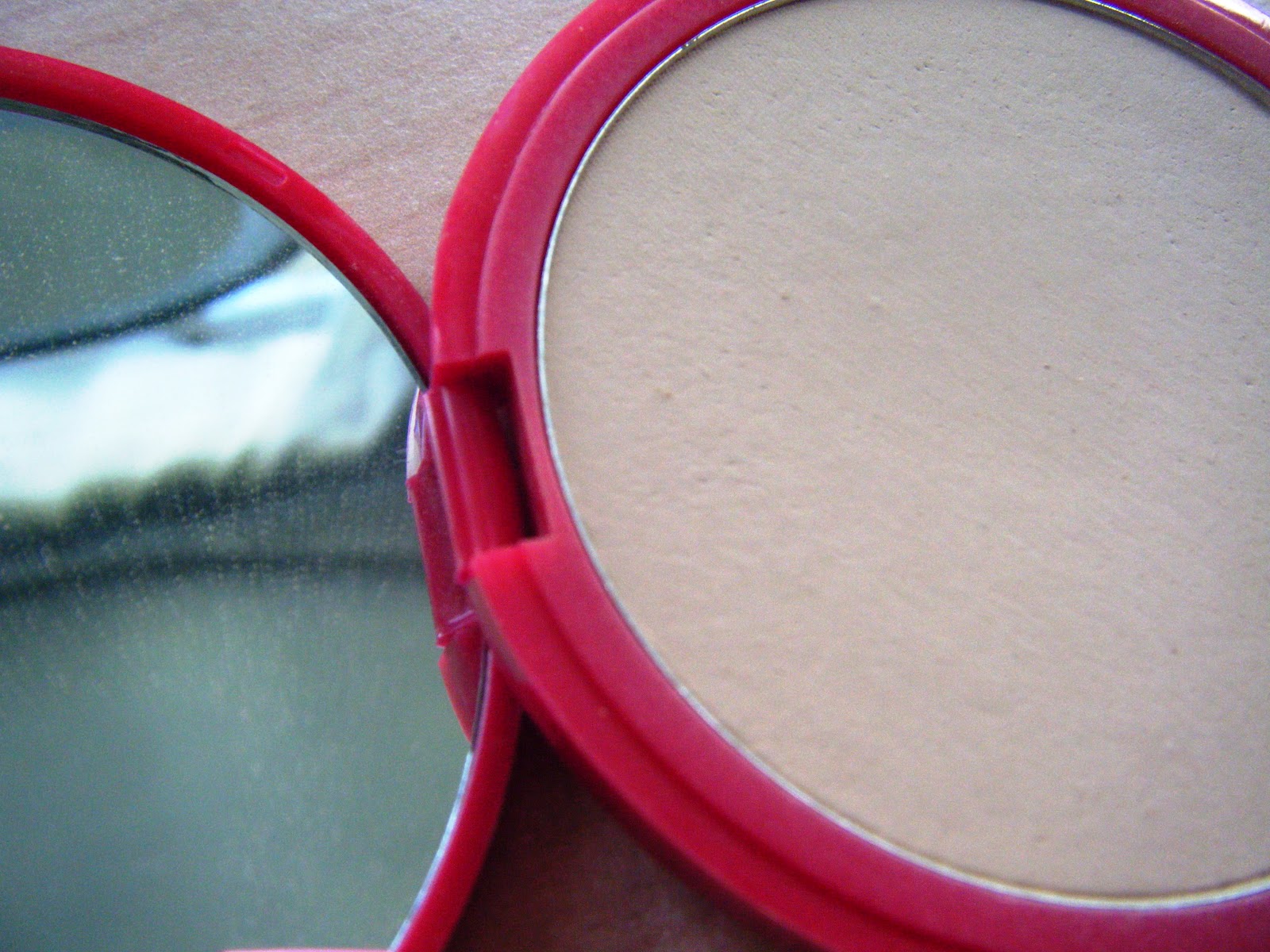 New Powder | Bourjois Healthy Balance Pressed Powder | AniqahAtlas