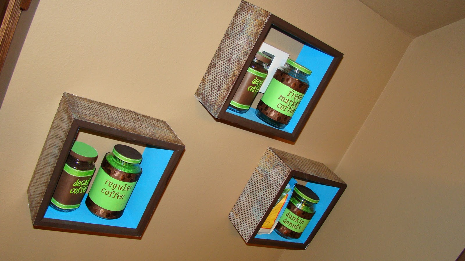 Natural Crafter: Organizing: Coffee Container Boxes