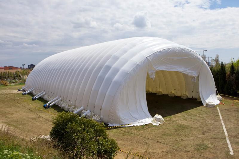 Estructuras de plástico e inflables