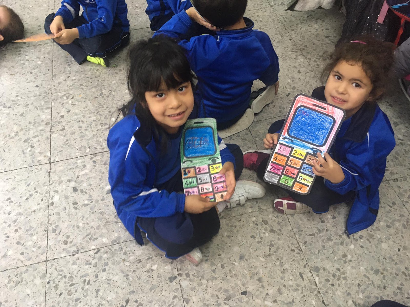 Proyecto: Medios de Comunicación ~ @conunatizayvuestrasonrisa