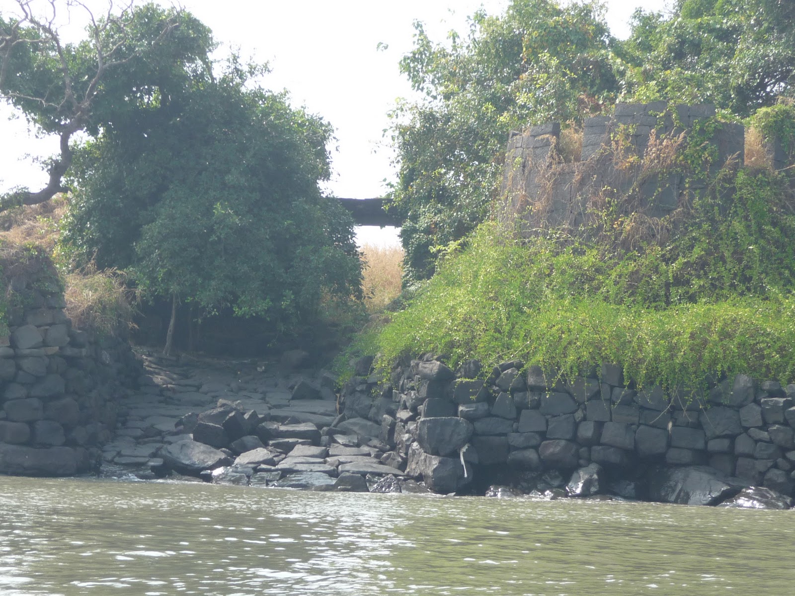 Alibag water trip (Khanderi Fort and Undheri Fort included) | The ...