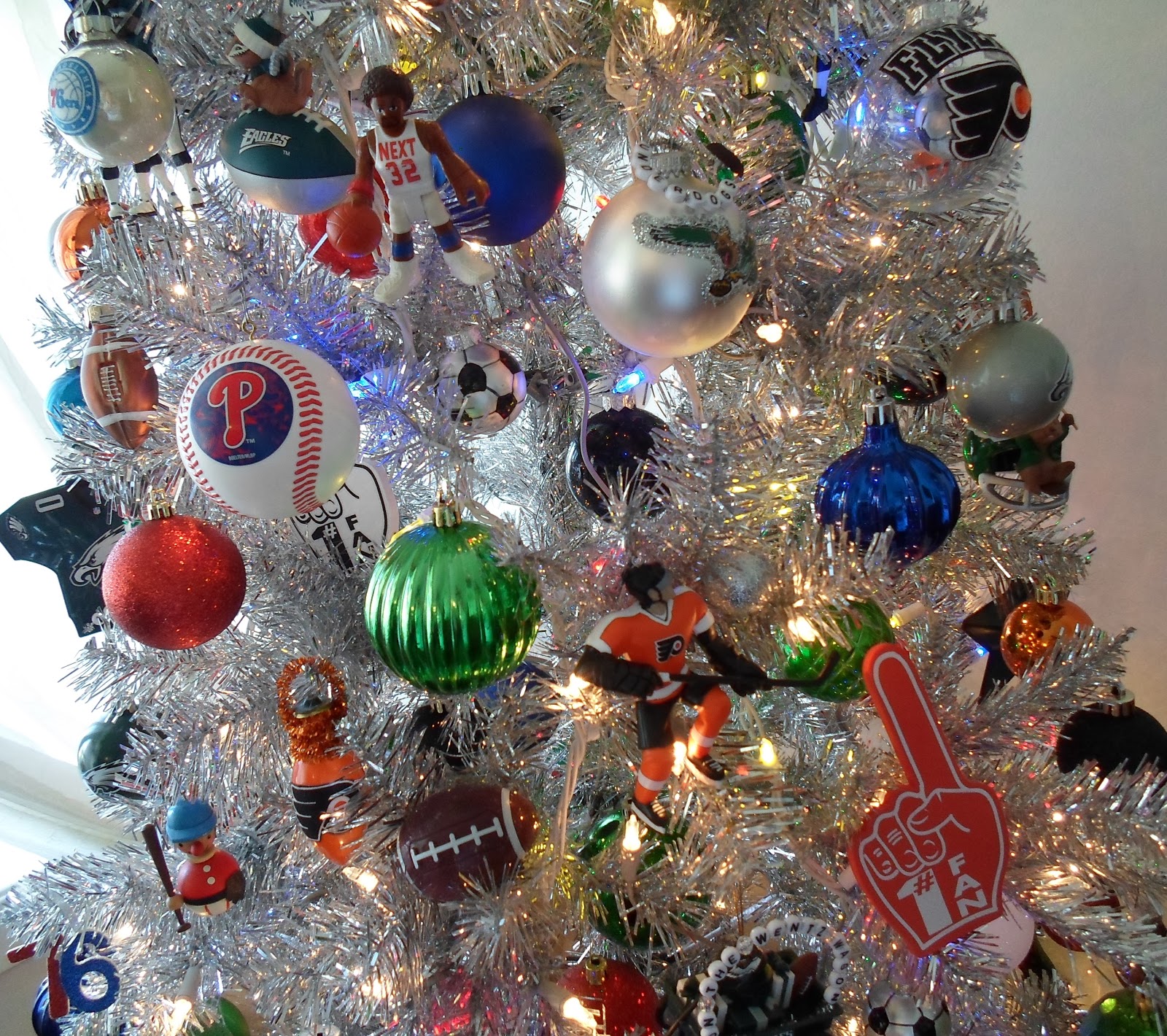 Happier Than A Pig In Mud: Sweet Cocktail Meatballs-Grape Jelly/Ketchup ...