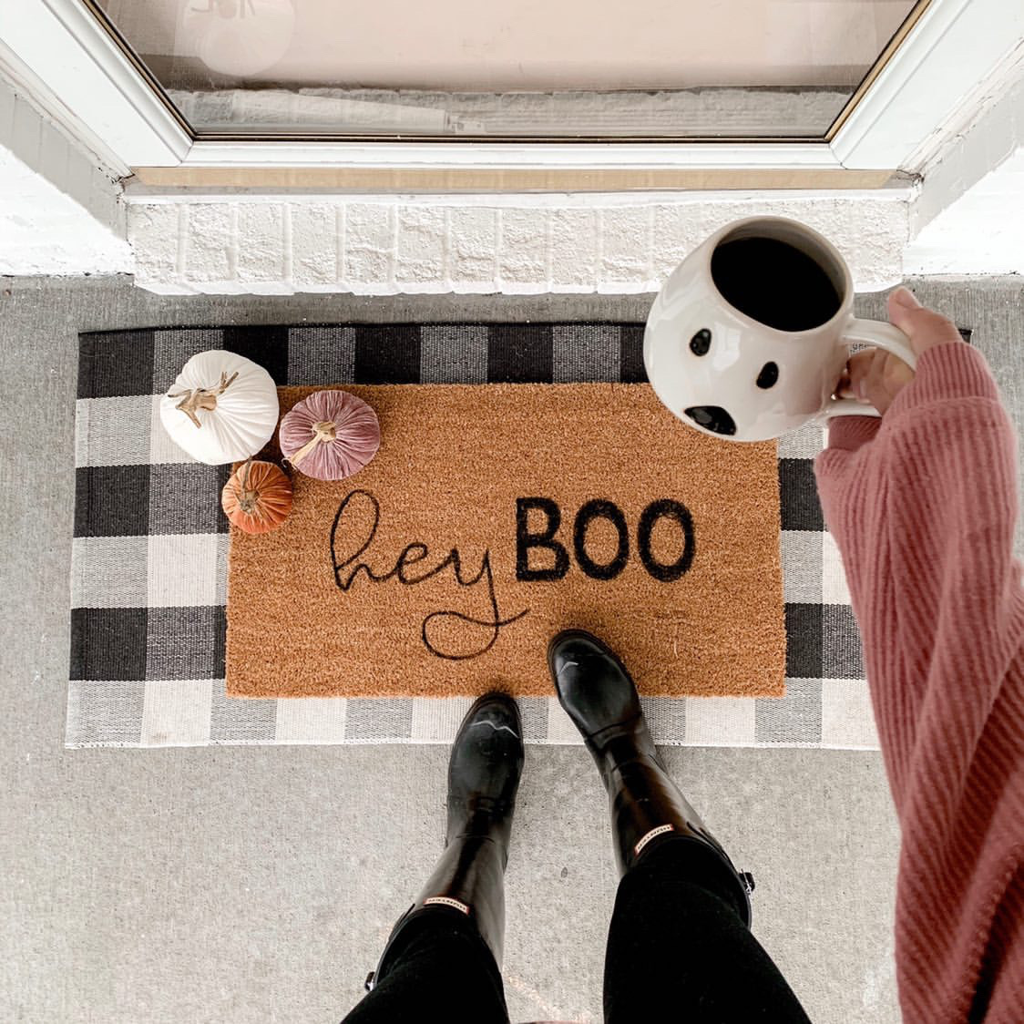 MAMA Jots: BOO! DIY Doormat
