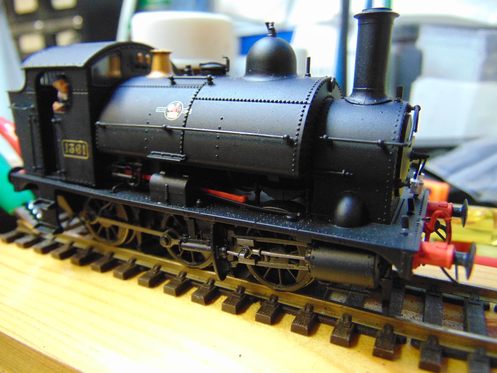 Dorset Railway Modelling: 00 Gauge Heljan 1366 0-6-0 Pannier Tank.