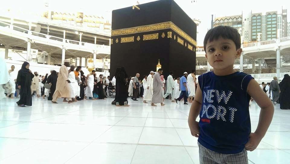 Cute And Beautiful Child At Makkah - Style Hunt World