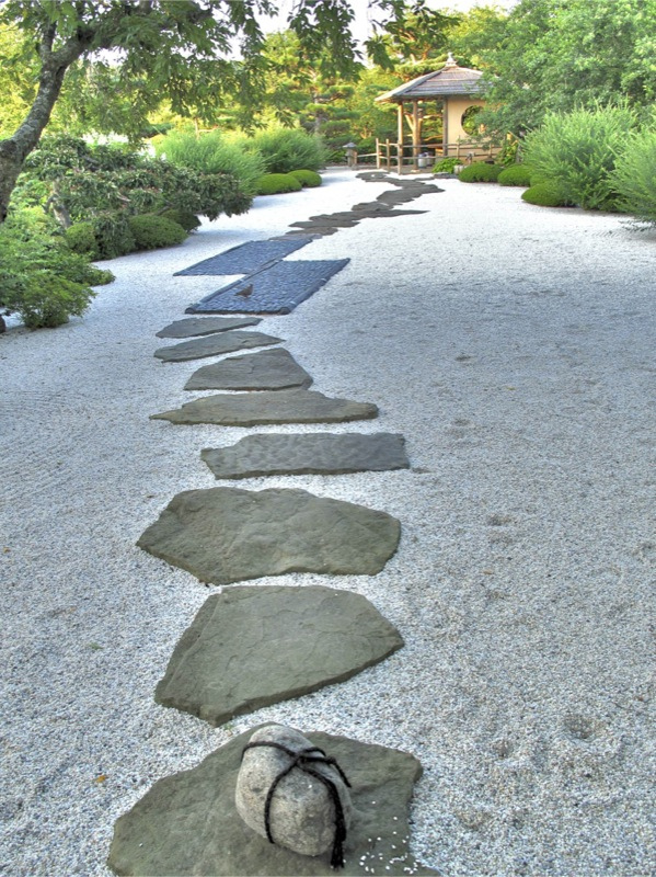 Japanese Zen Garden: Zen Path
