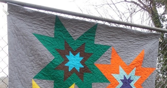 Homespun Hannah's Blog: Exploding Stars quilt top completed!