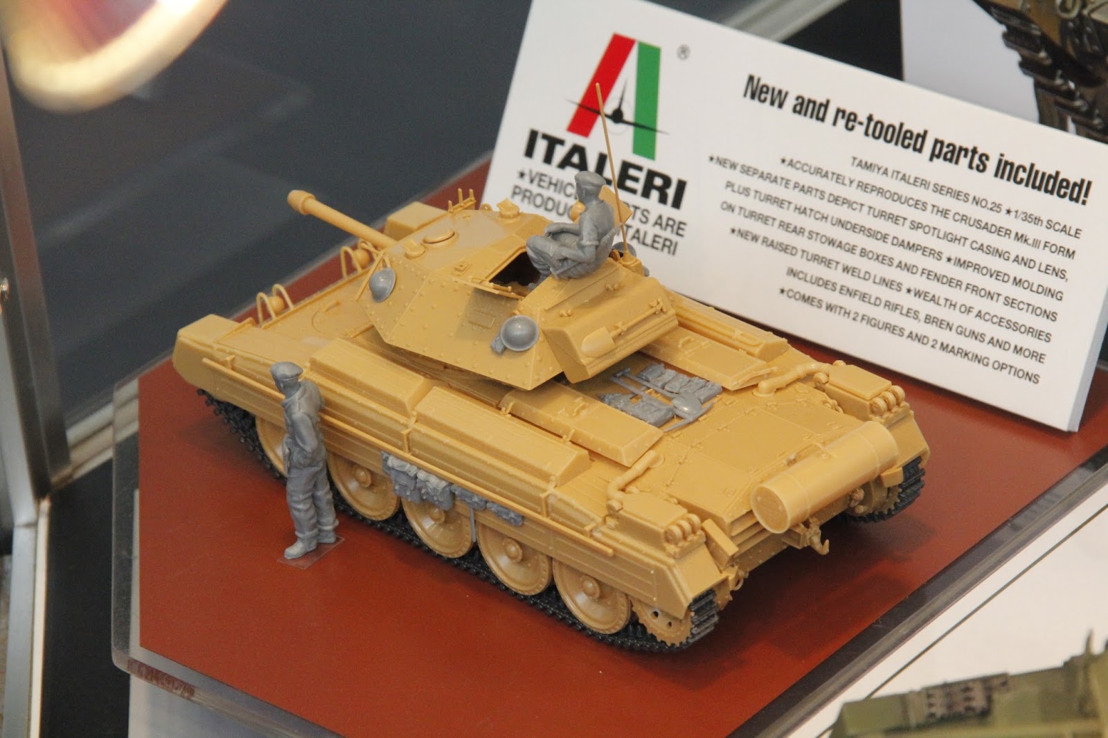 Tamiya 1/35 Valentine Mk.II-IV (35352) - DetailScaleView