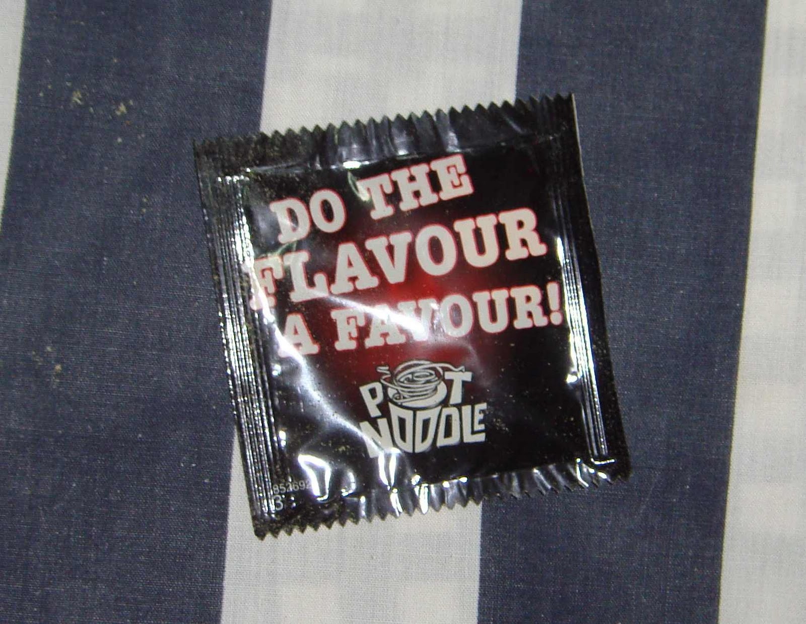 Supersupergirl's Food Reviews: Bombay bad boy flavoured Pot noodles