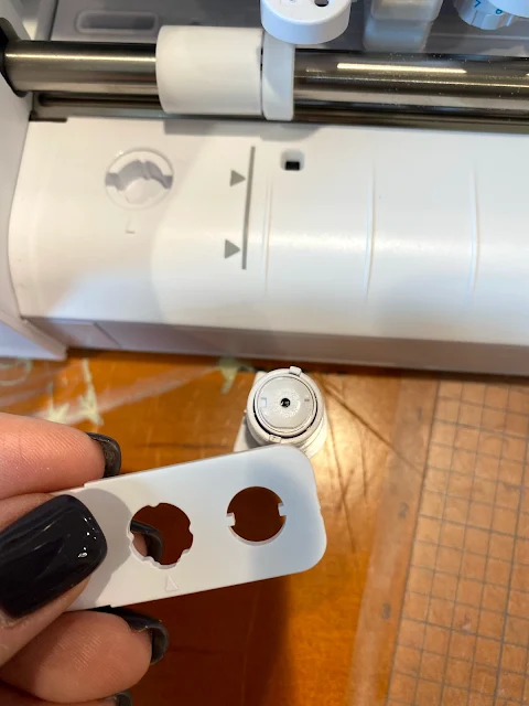 Silhouette CAMEO 4 Blade Not Cutting? How to Clean It - Silhouette School