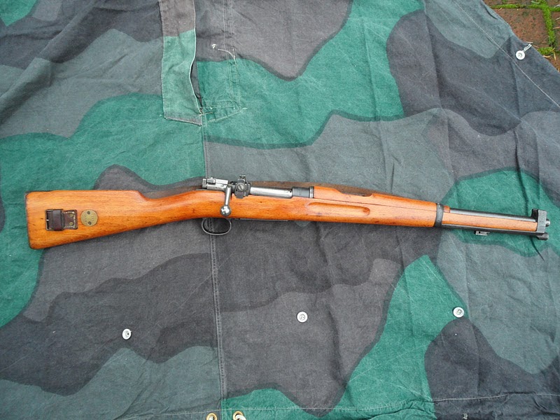 Four Bees: Swedish Mauser Carbine M/94-14, Model 1894-14, Carl Gustafs 1929