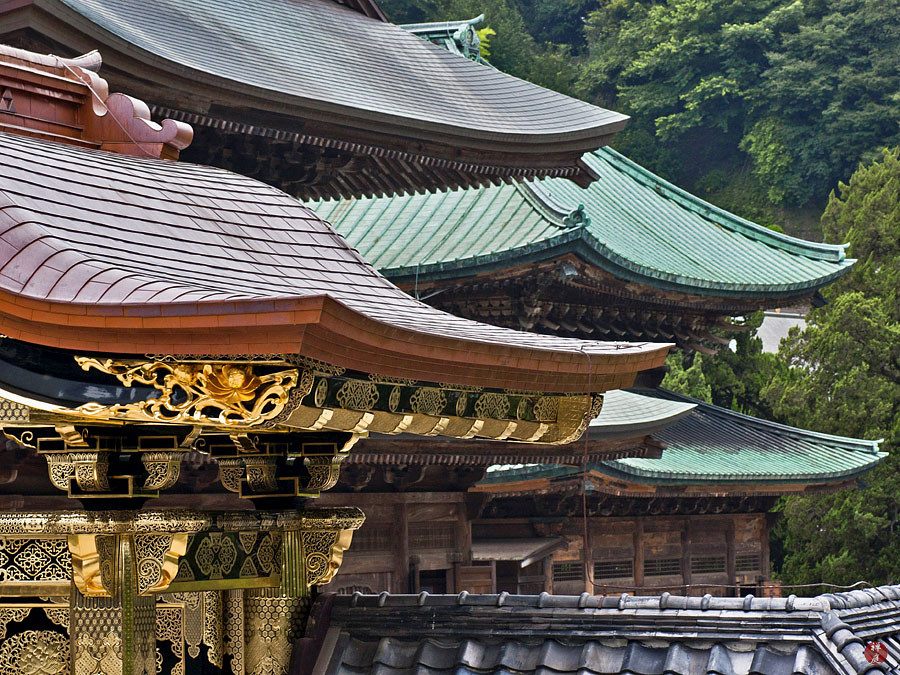 FROM THE GARDEN OF ZEN: The Butsuden (main hall) and Kara-mon (Chinese ...