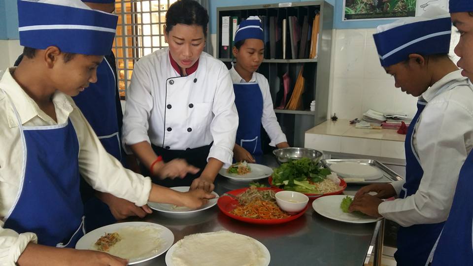 Cooking class in Regional Polytechnic Institute Techo Sen SiemReap ...