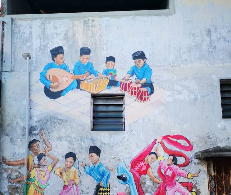 Jalan-Jalan di Muar Mural Street (Muar Cultural Walk)