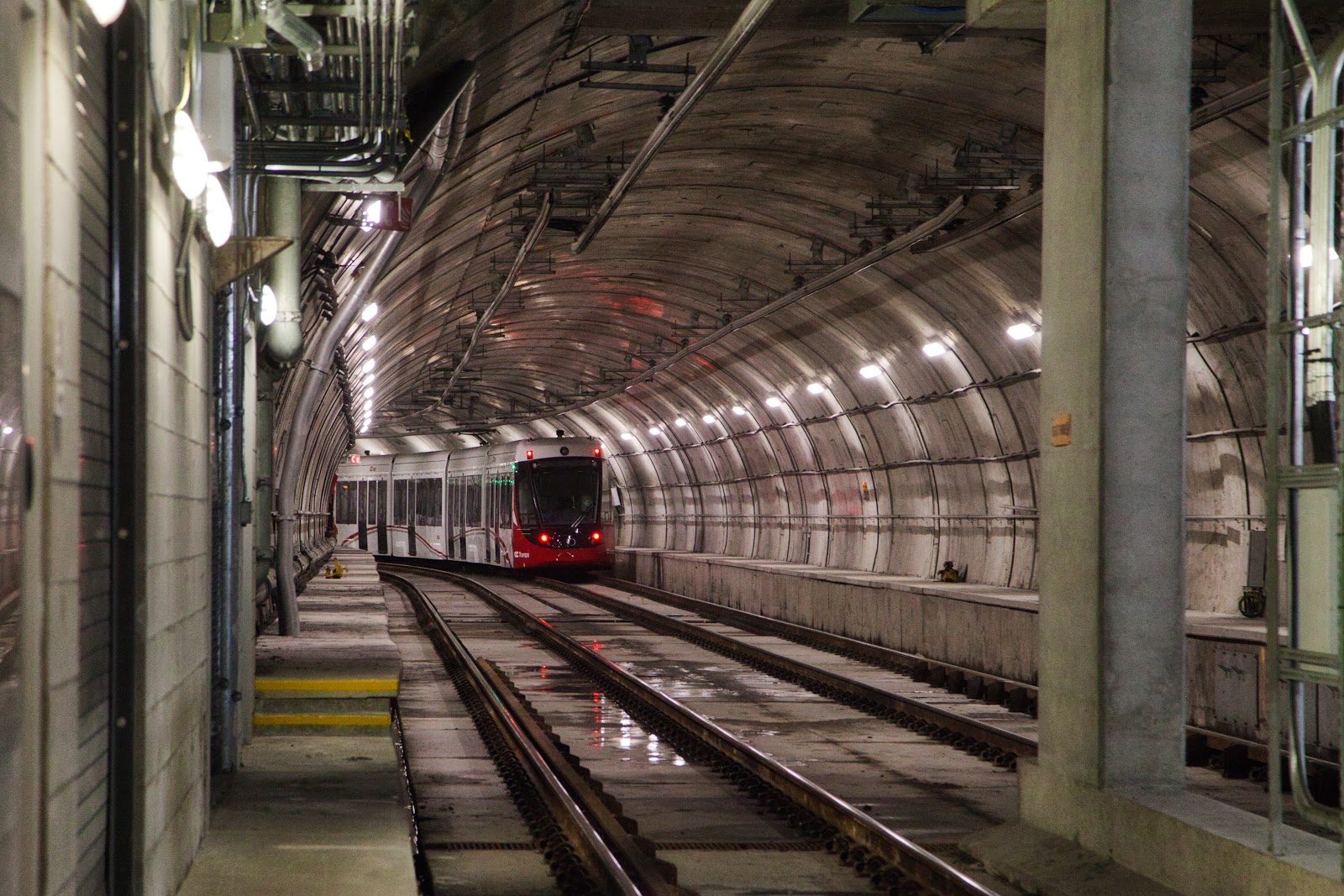 Ottawa Finally Gets Its First Ever Subway Train - Explore the World ...