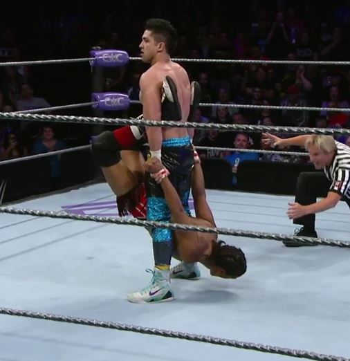 THE SNEAKER ADDICT: WWE CWC Superstar TJ Perkins Wrestling In Nike Kobe ...