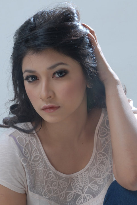 Model Indonesia Saira Jihan - Celebrities Exist