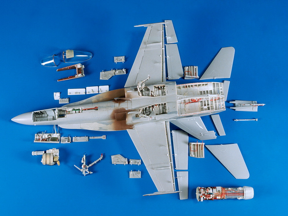 Detailing a Fujimi F-18 1/72. Parts I, II, III and IV (Final) - Work in ...