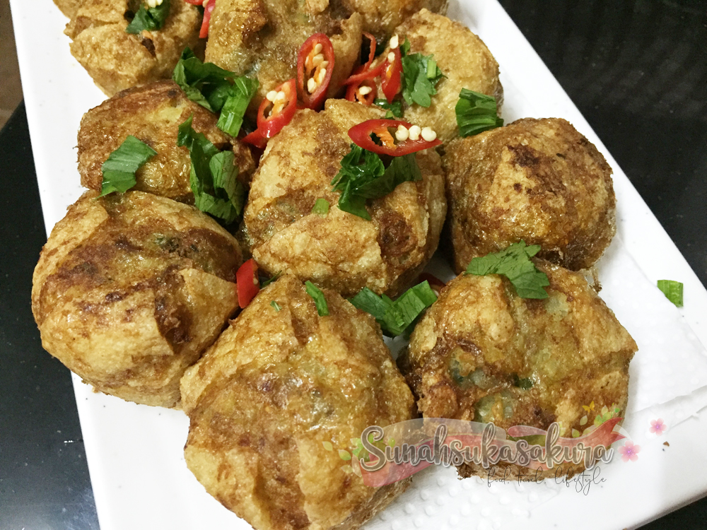 Tauhu Bergedil dan Roti Cheese Telur Kudapan Petang