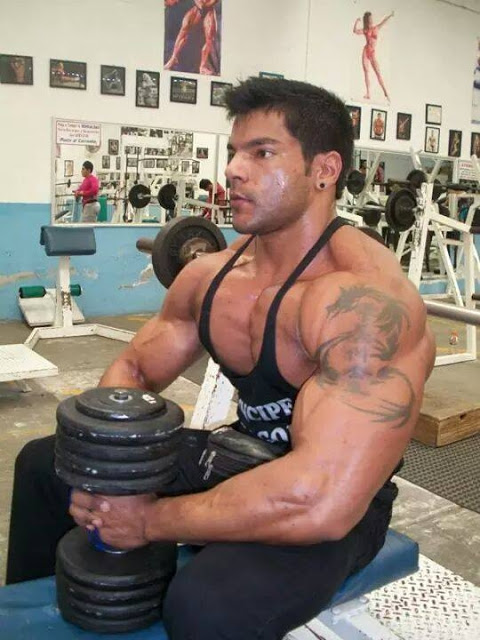 world bodybuilders pictures: Mexican bodybuilder Jorge Luis Guerrero