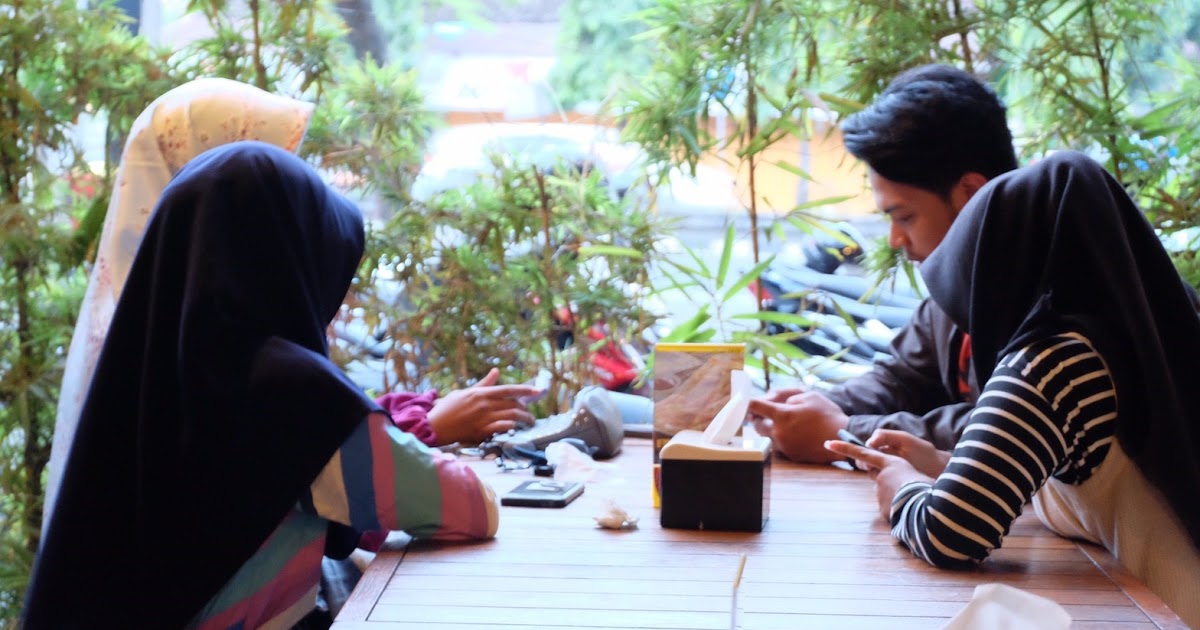 Teman Curhat — bermonolog