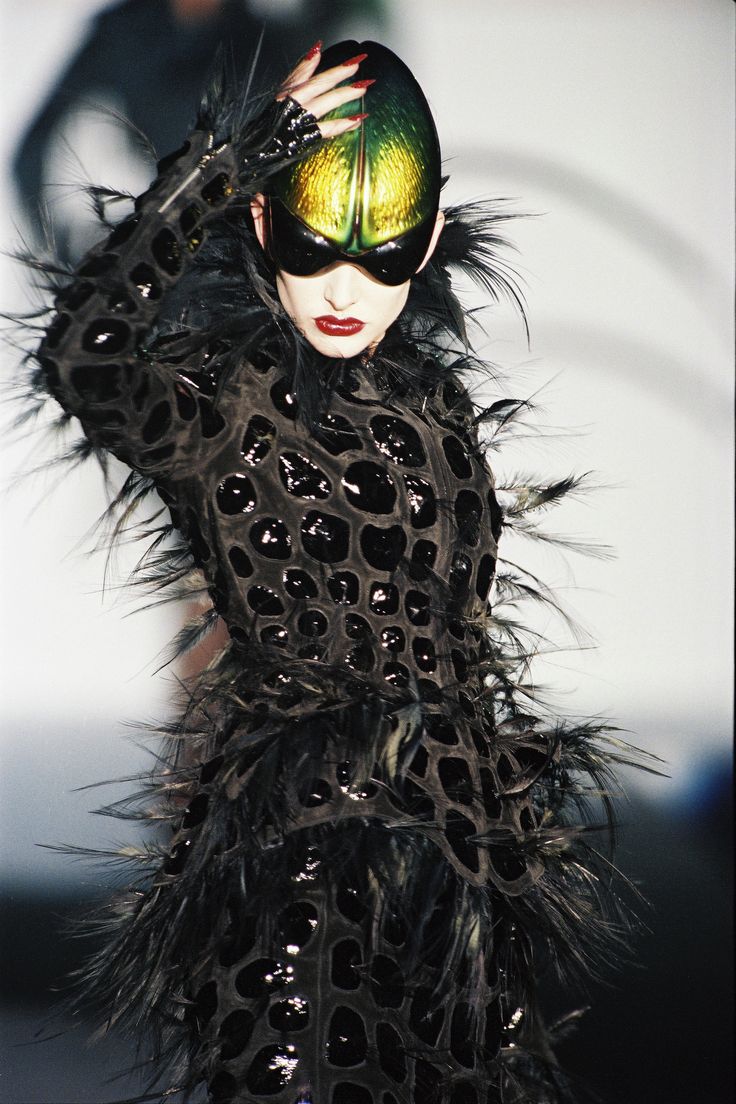 Spleen De Couture: TEXTURES IN HAUTE COUTURE