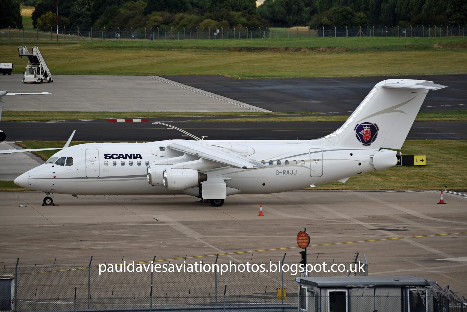 PDAviation: Birmingham (EGBB/BHX) 21st August Cello Aviation BAe 146 ...