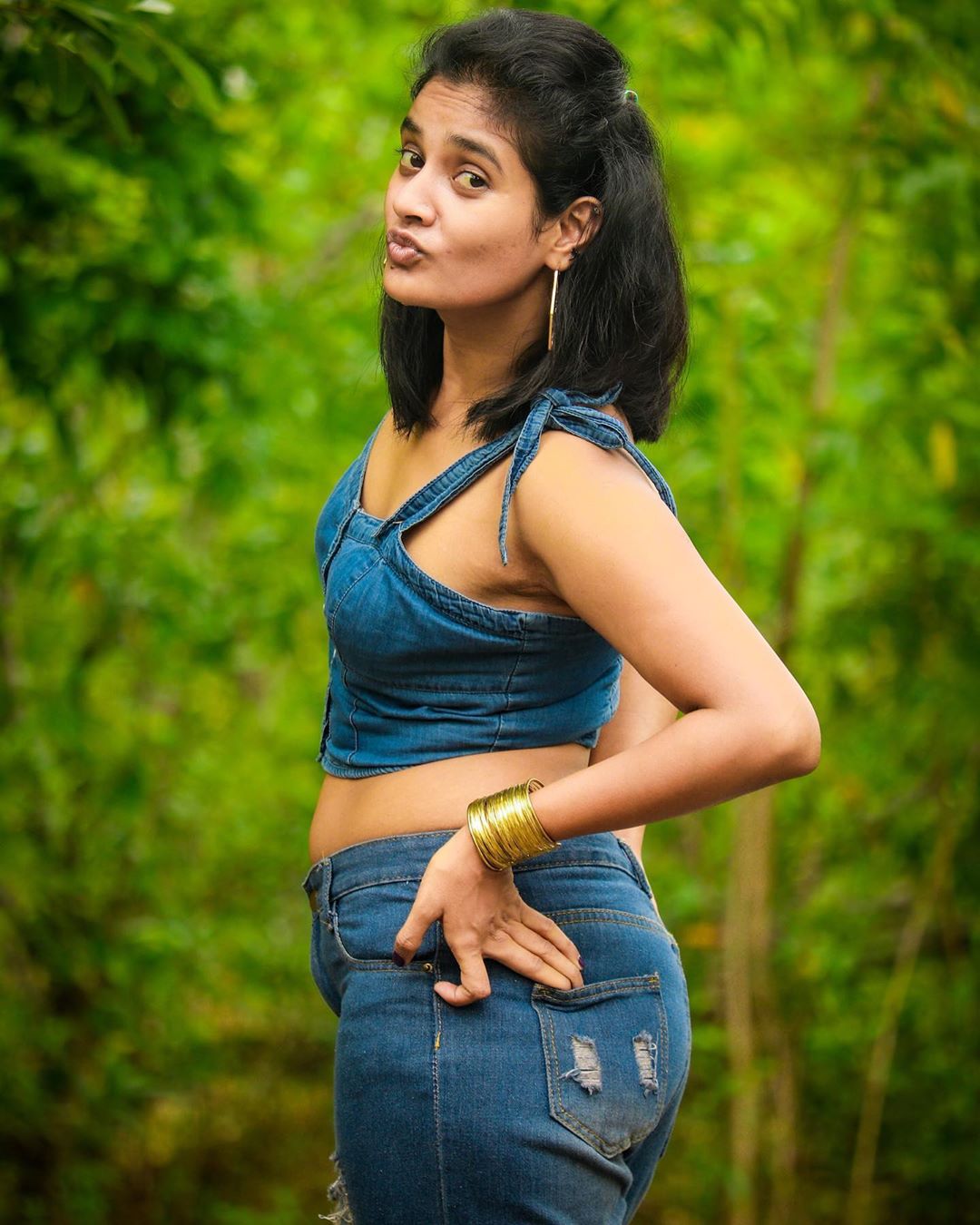Actress Soumya Shetty latest hot stills - MoviesCluster