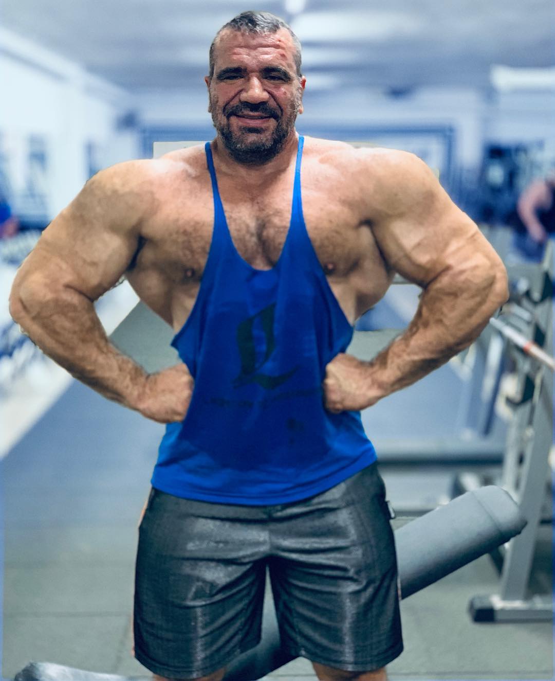 Muscle Lover: Spanish master bodybuilder Toni Lloret (3)