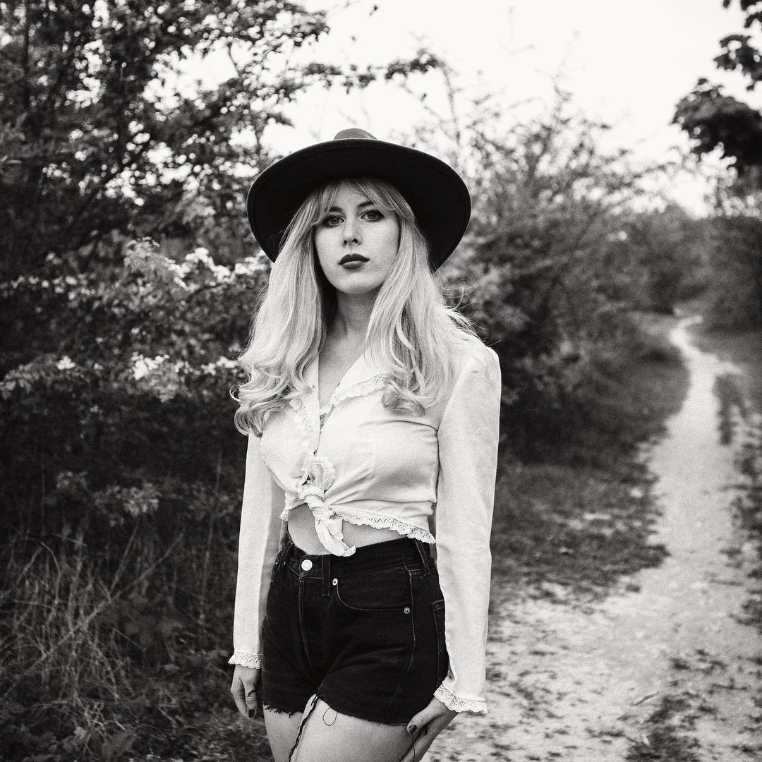 Shades of Gray: Musical Monday with Holly Macve