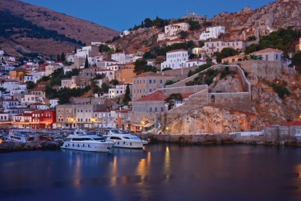 Greece-Travel-Fun: YDRA. THE NOBLE