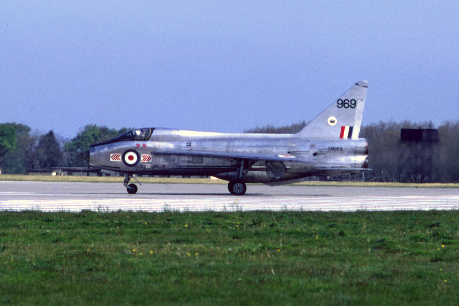 Olivers Aviation Corner: RAF Maintenace serials 8500M - 8599M.