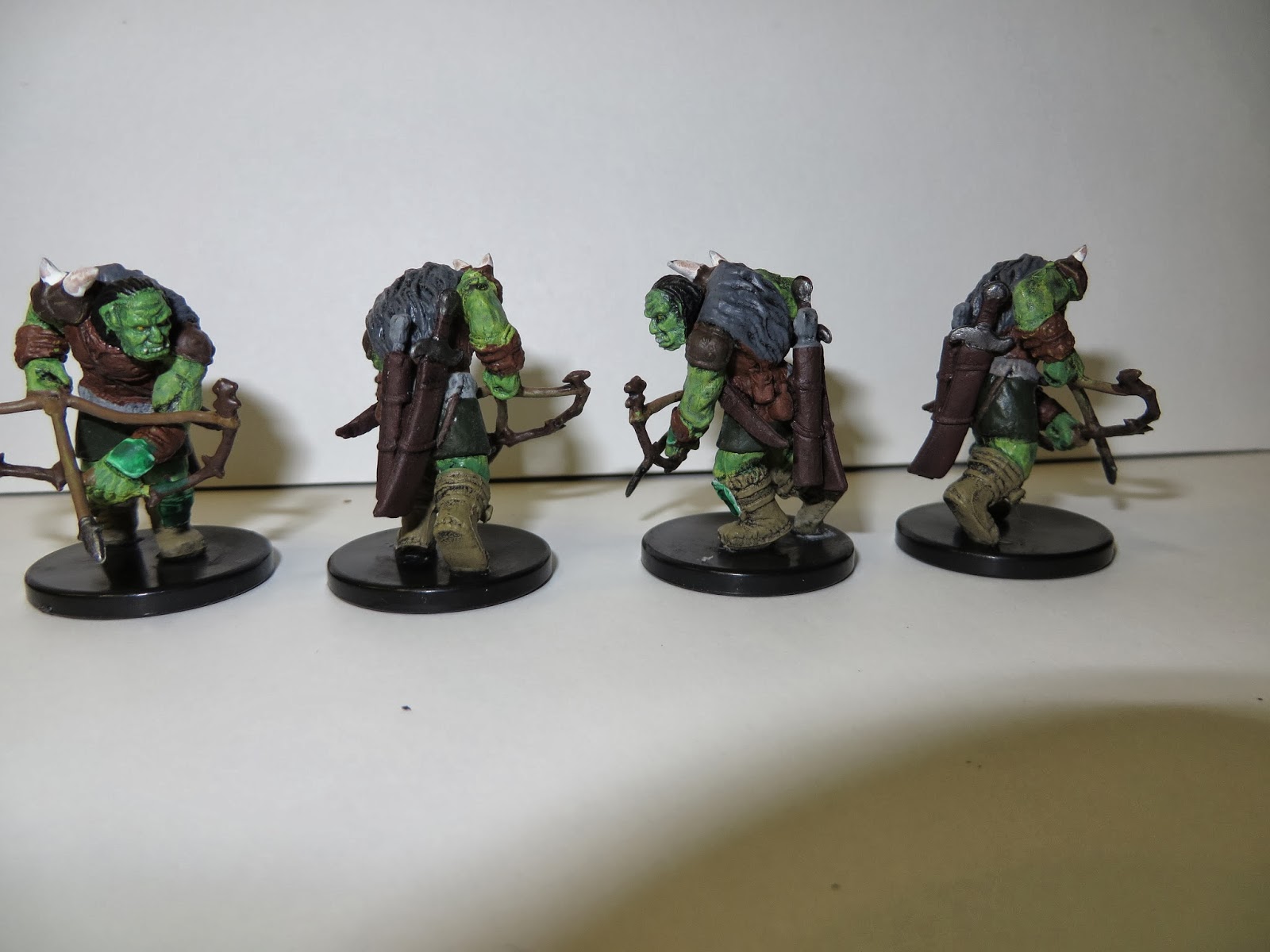 Real Minis: Pathfinder Battles wizkids Legends of Golarian in hand review