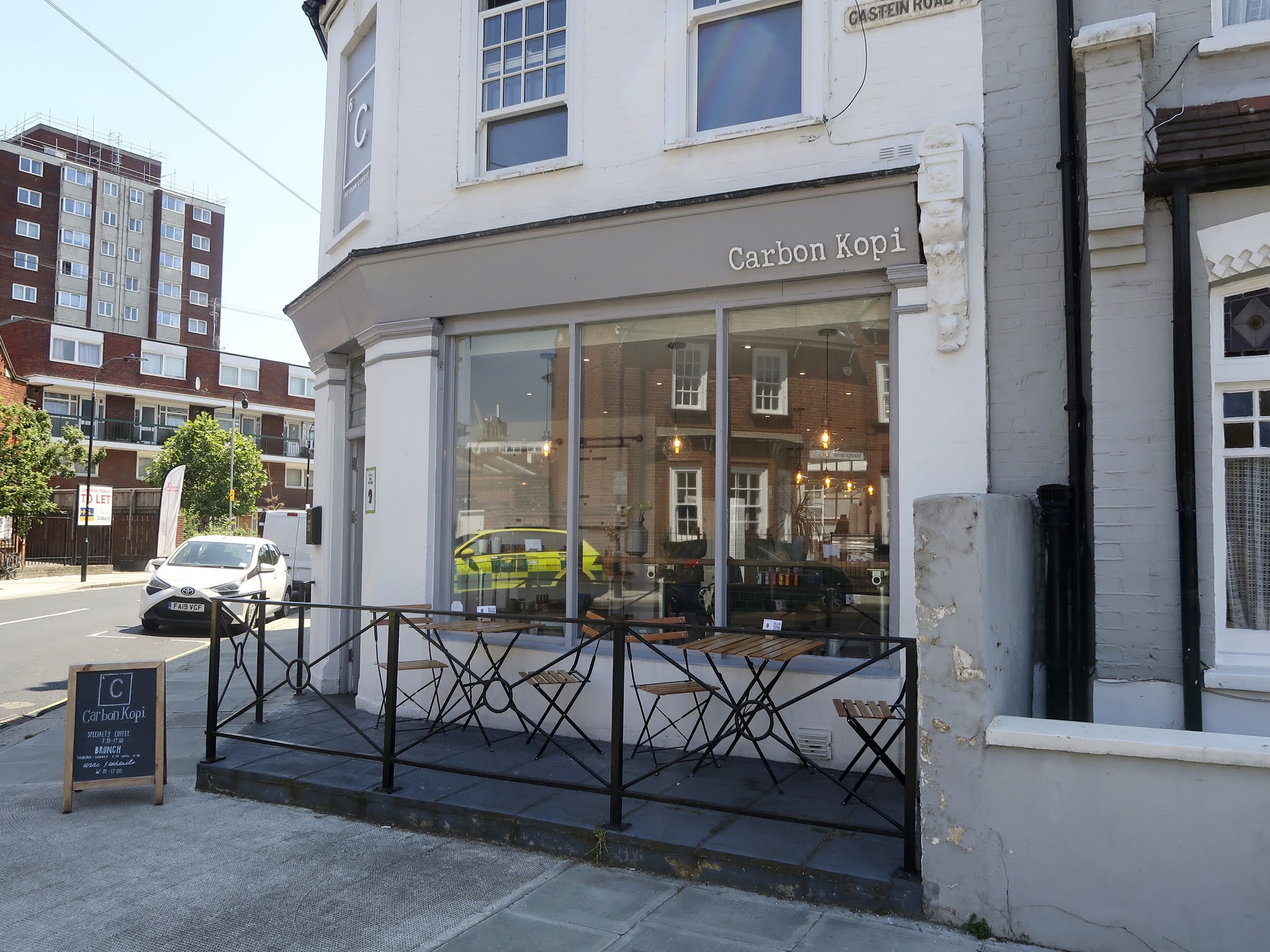 Double Skinny Macchiato: The Caffeine Chronicles: Carbon Kopi