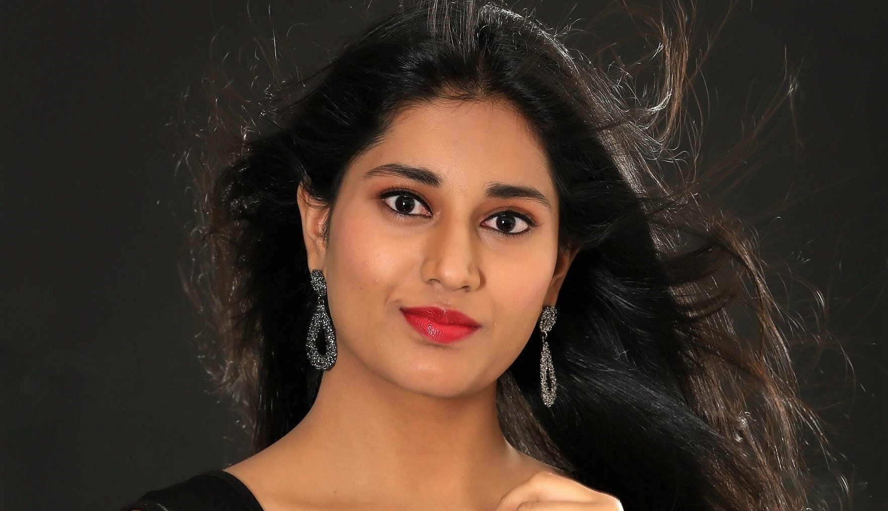 Akhila Ram UHD HD Photo