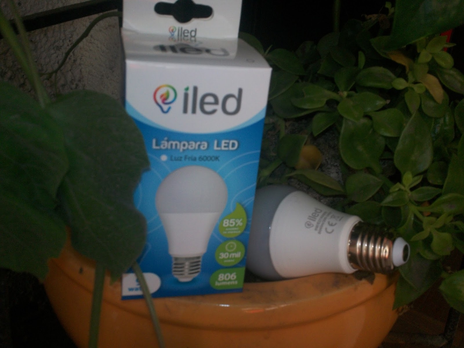 GANE DINERO: iLED una forma nueva de iluminación