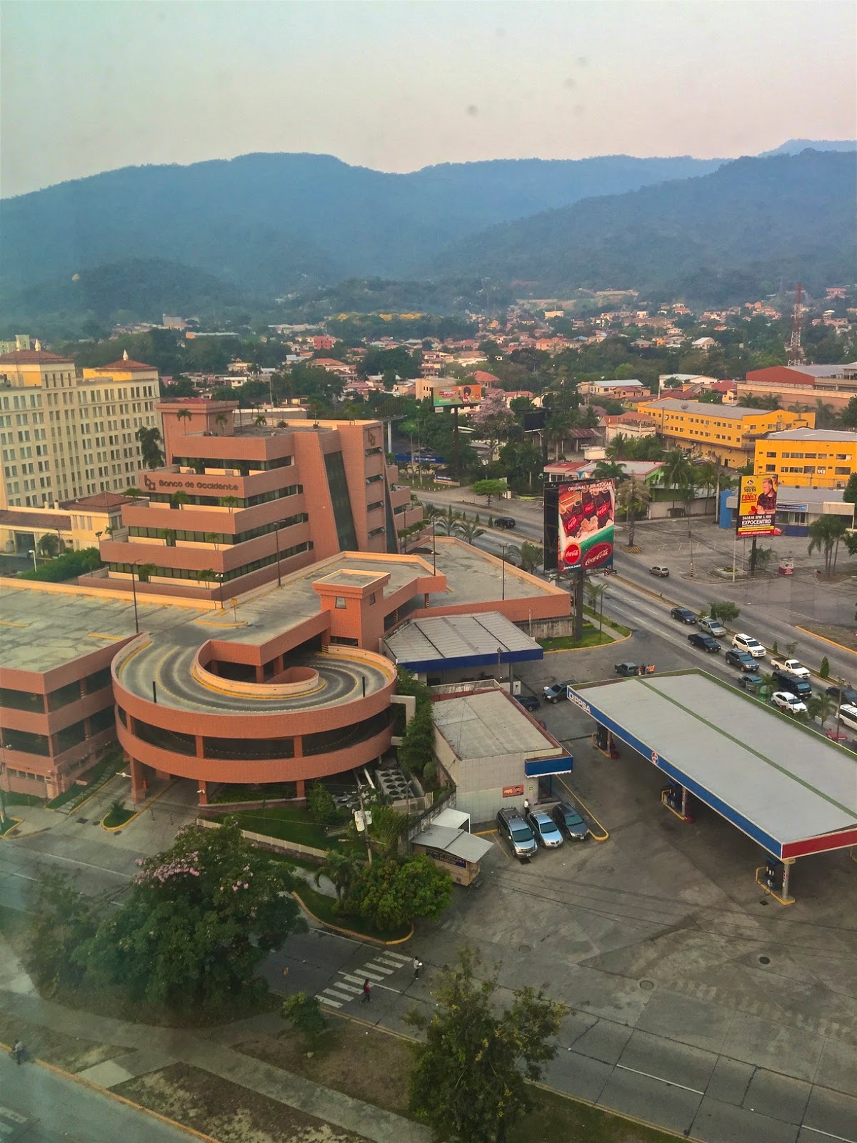 ¿San Pedro Sula? ¿eso dónde está? : El LoBo BoBo,... un blog de viajes ¿San Pedro Sula? ¿eso dónde está? : El LoBo BoBo,... un blog de viajes