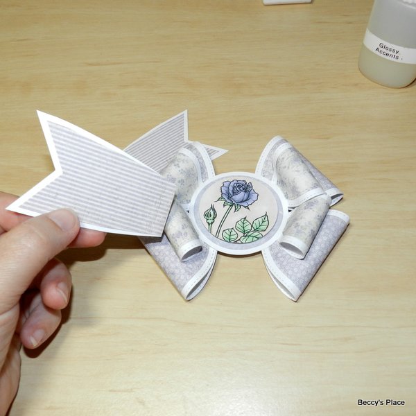 Beccy's Place: Tutorial - Bow Cards