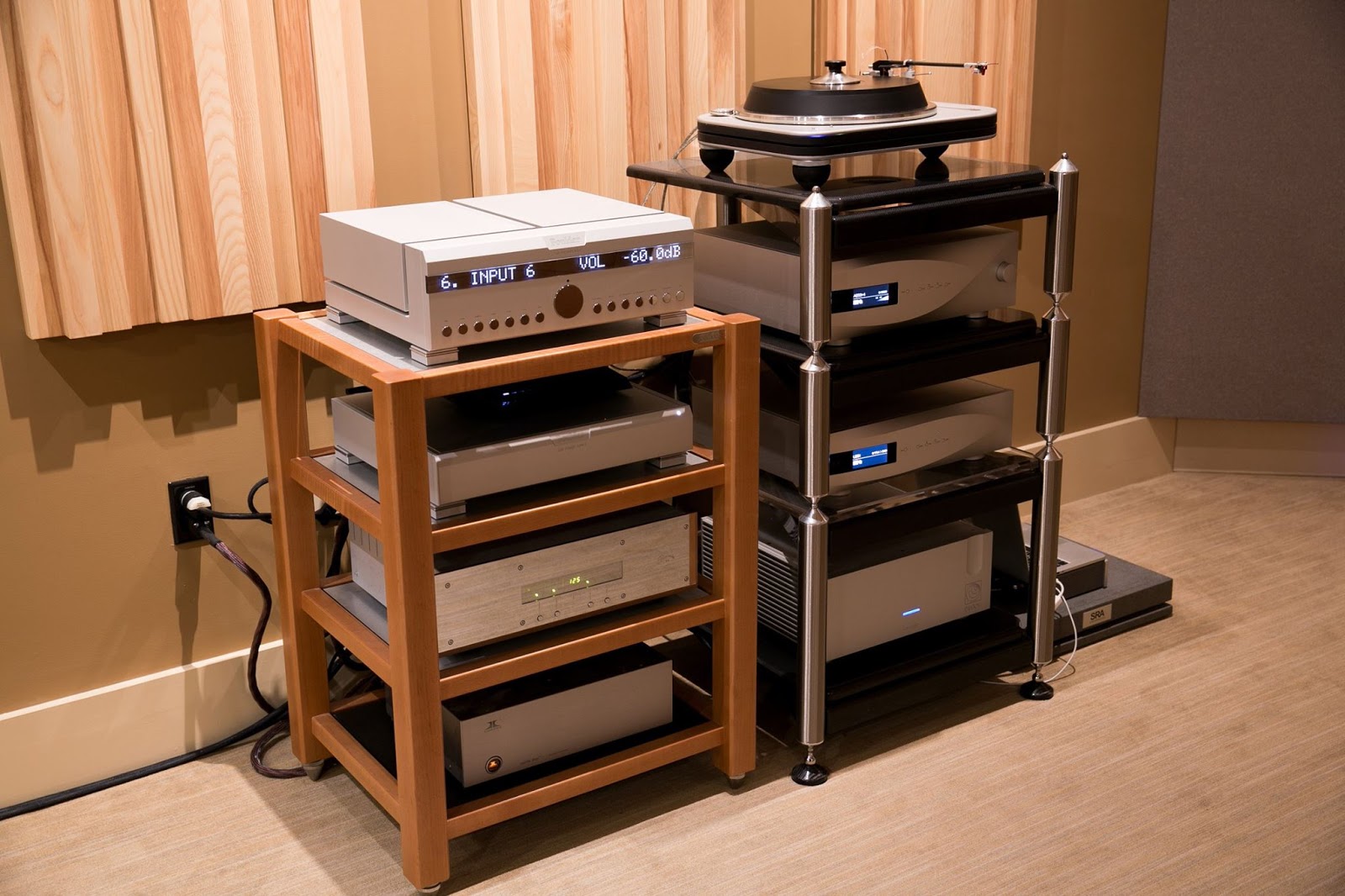 Boulder Amplifiers beautiful system – M & S | Ultimate High-Fidelity