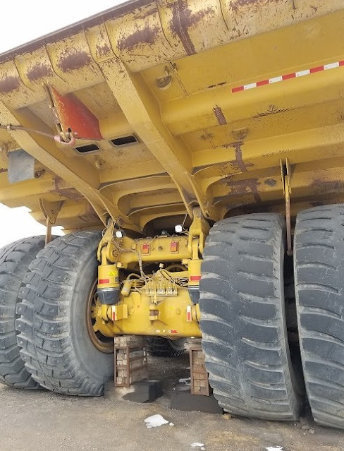 CAT 793 D, Year 2011