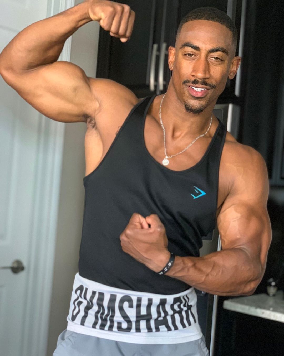 Instagram Pictures: About Alex Wilright Bio, Wikipedia, Workout, Height ...