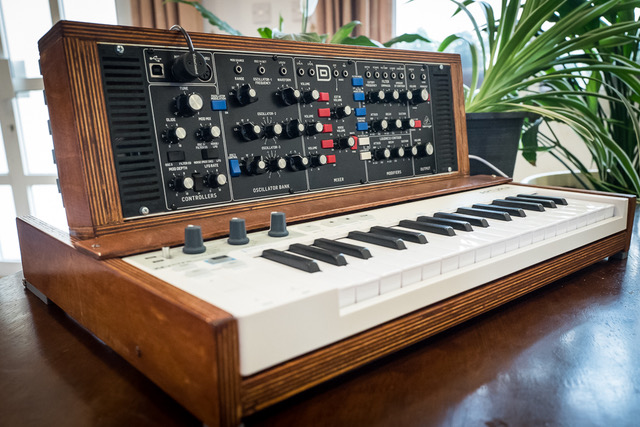 MATRIXSYNTH: Custom Wood Case for Behringer Model-D and Arturia Keystep ...