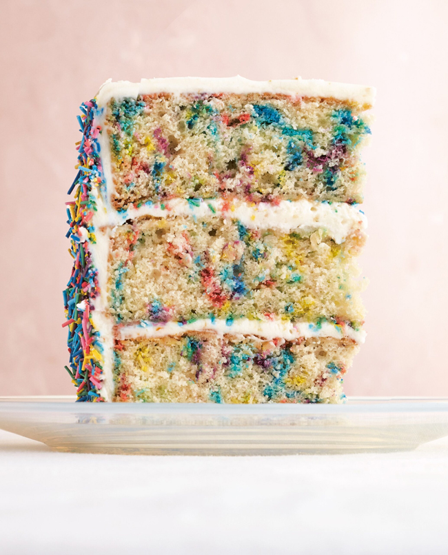 MARTHA MOMENTS: Martha Stewart's Cake Perfection - Out Today!