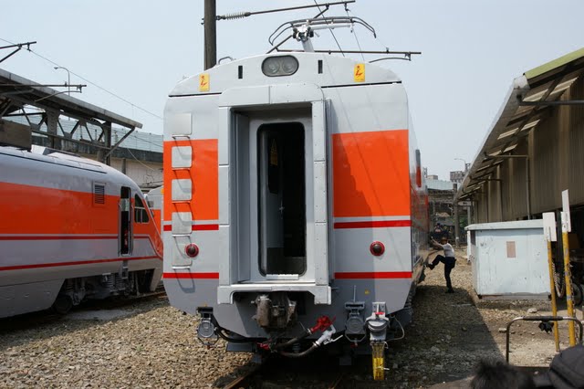 Blair's 鐵道攝影: E1000型推拉式電力機車 / TRA E1000 Type Push-Pull Electric locomotive