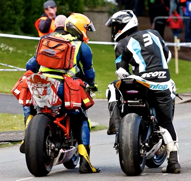 Angeli volanti al TT | Flying Doctor - RocketGarage - Cafe Racer Magazine