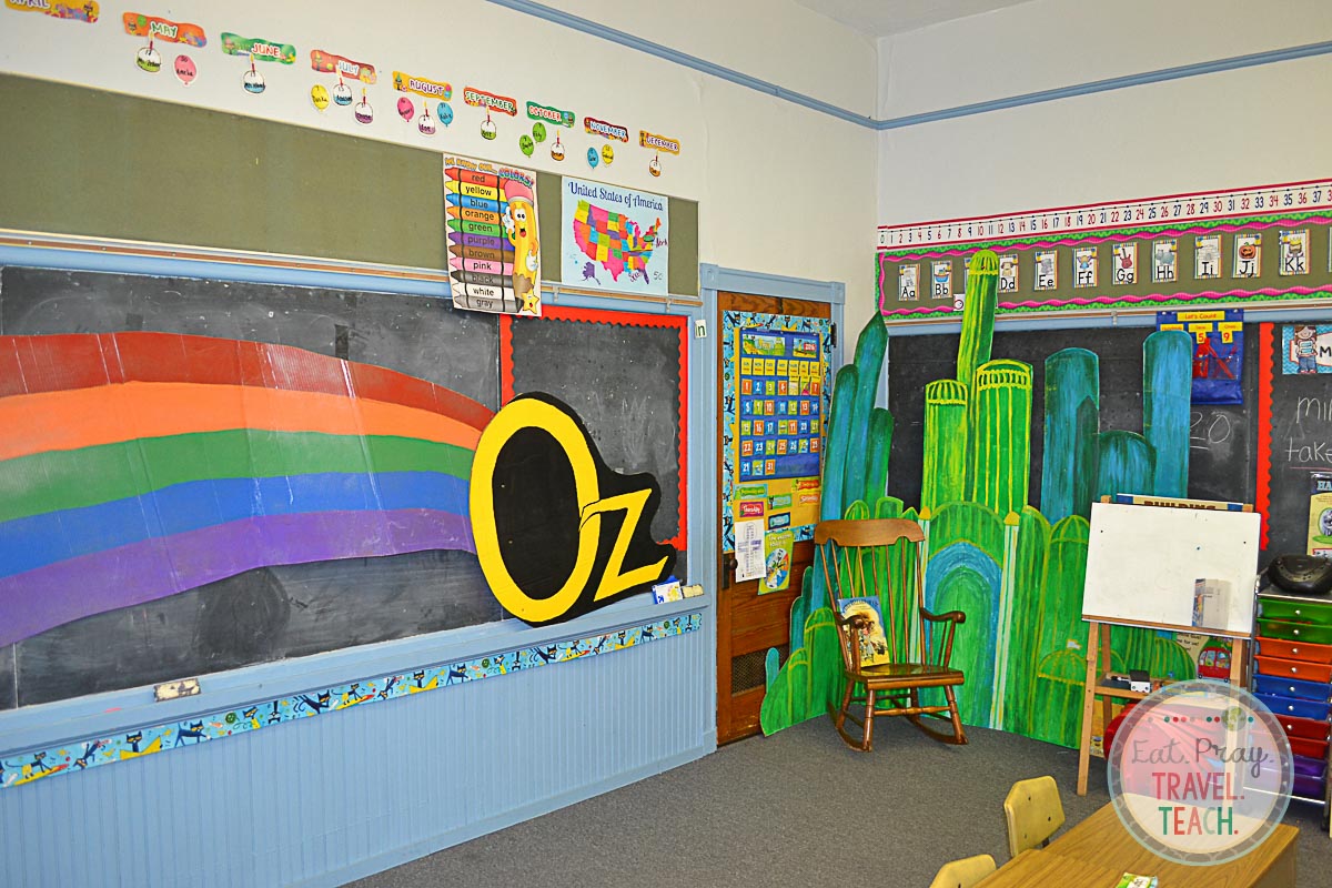 Eat.Pray.Travel.Teach.: Wizard of Oz in Kindergarten {& a FREEBIE!}