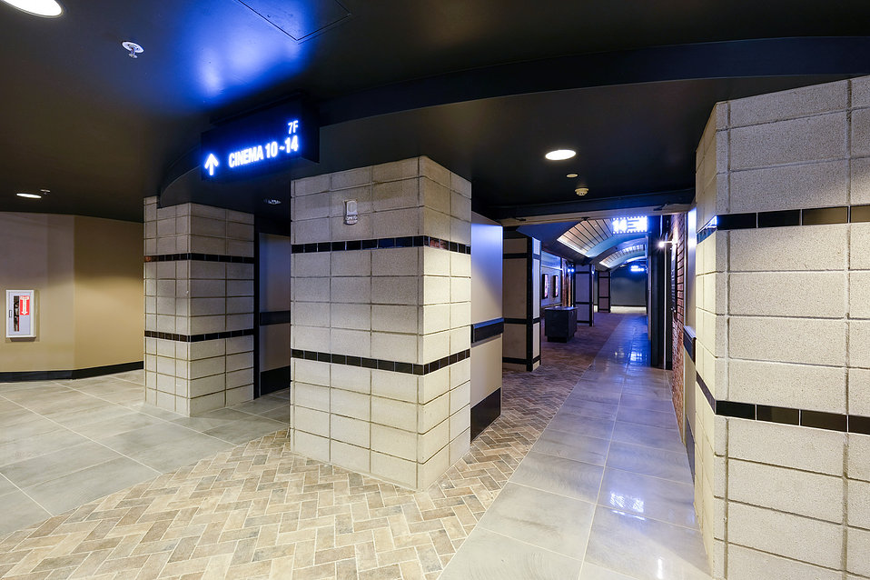 San Francisco Theatres: AMC 1000 Van Ness / CGV San Francisco 14