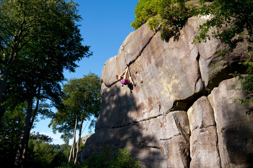 Southern Sandstone Climbs: CLIMBING AREAS
