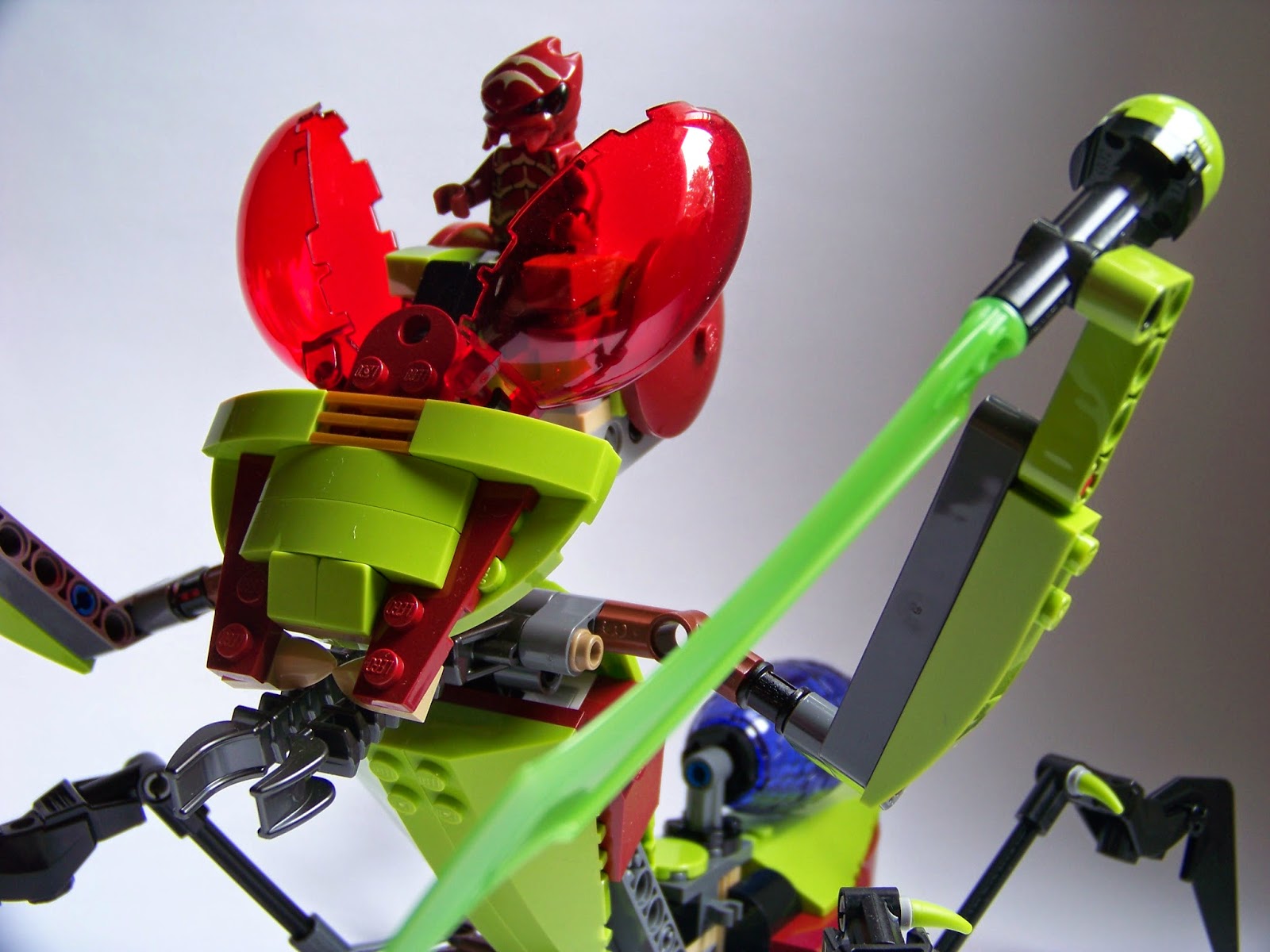 Cavort: Galaxy Squad: Star Slicer 70703 Minifigure and Build review