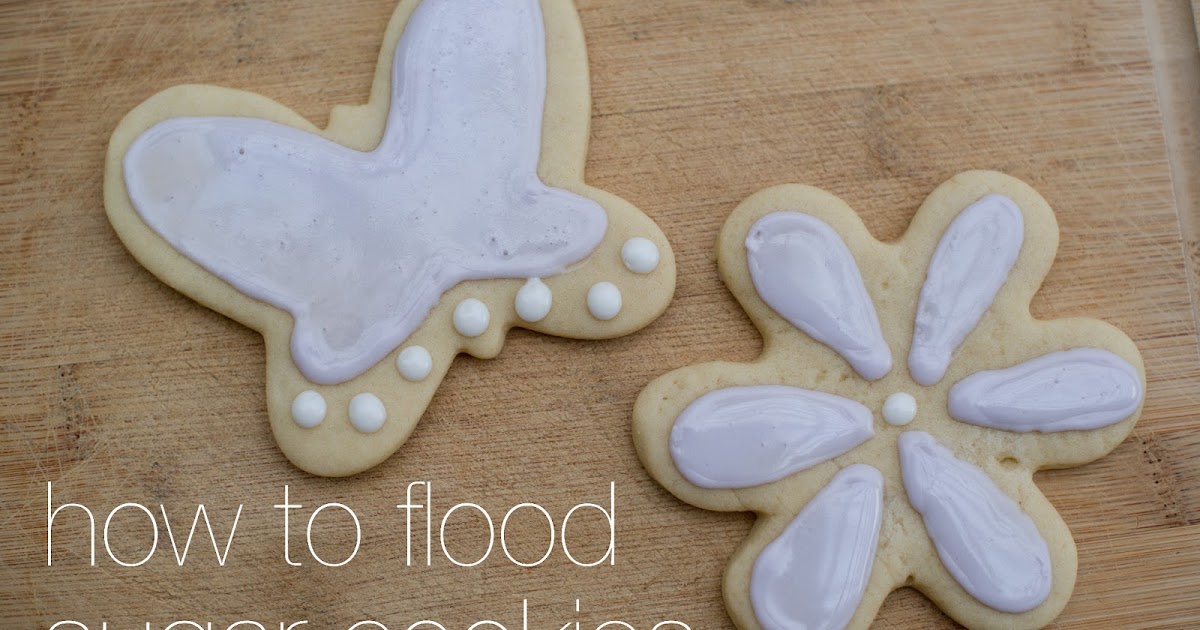 Domestic Fashionista: How to Flood Sugar Cookies